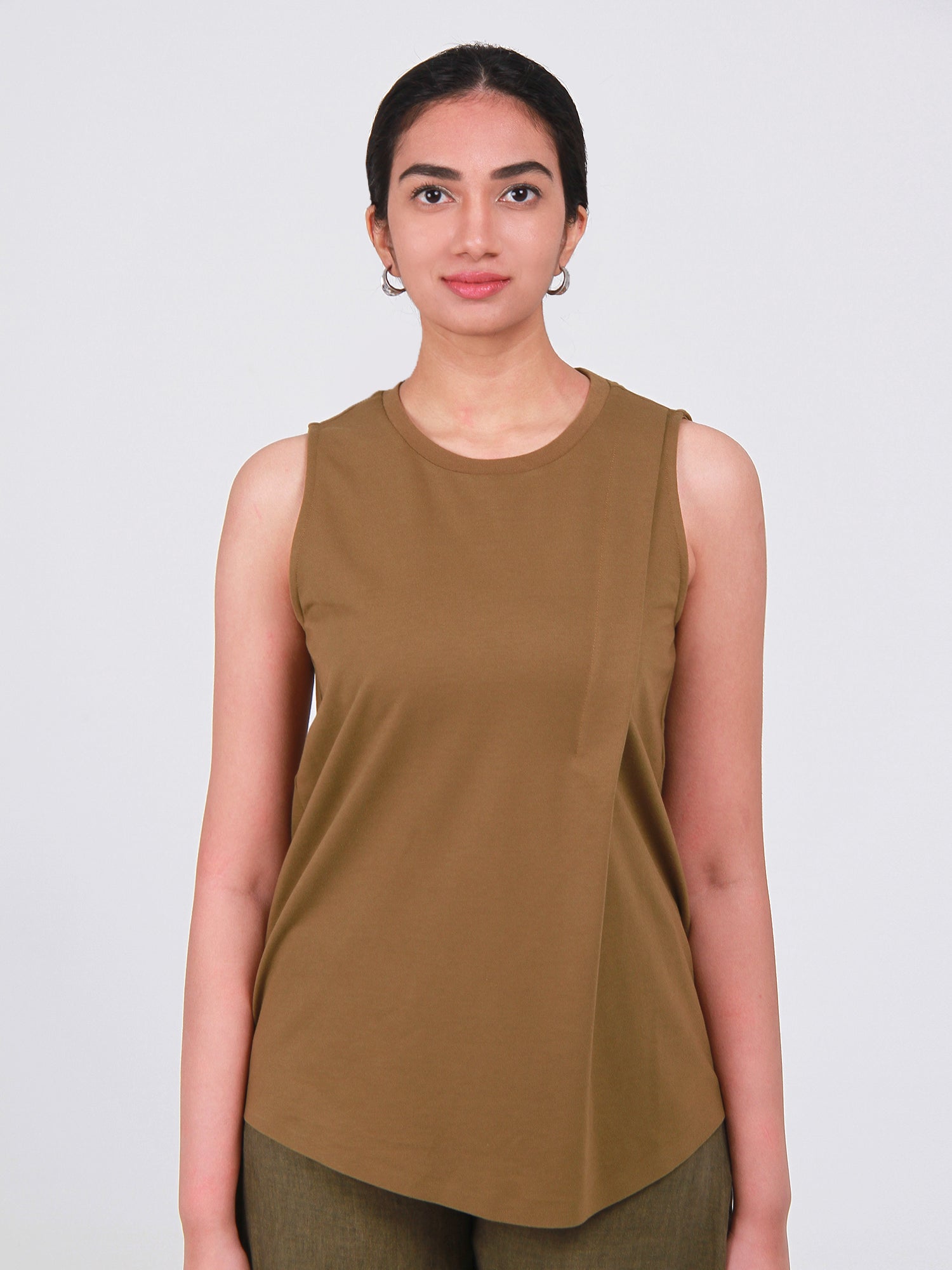 RAEA - Crafting Elegance, Made for Your Journey